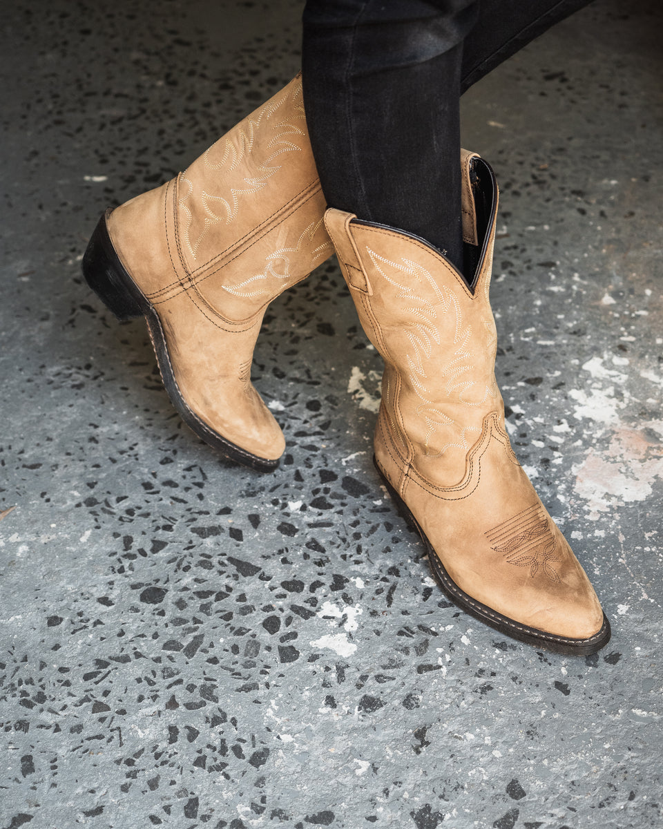 Shop Wide Range of Australian Baxter Boots